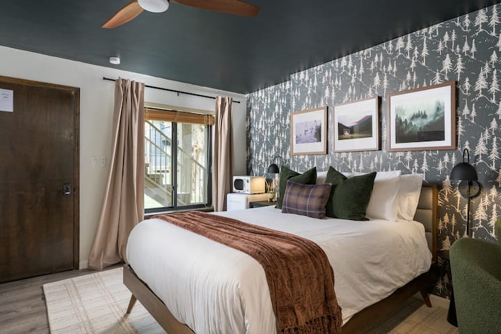 1bd/1ba W/ Hot Tub + Sauna + Free Vail/bc Shuttle - 아본