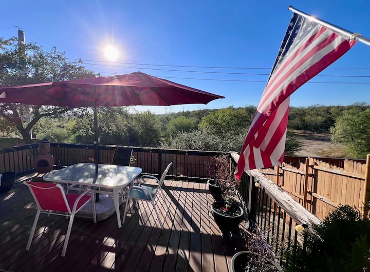 Finding The Tx Sun!
Six Flags/seaworld & Bmt/afb - San Antonio