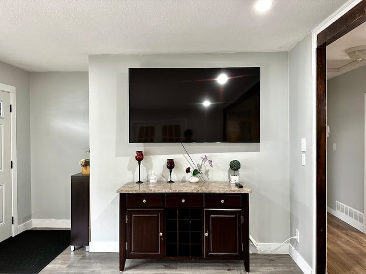 Spacious Home In Great Location In Tricities - Port Moody