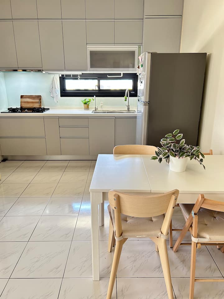 Kaohsiung Newly Renovated Apt - 大樹區