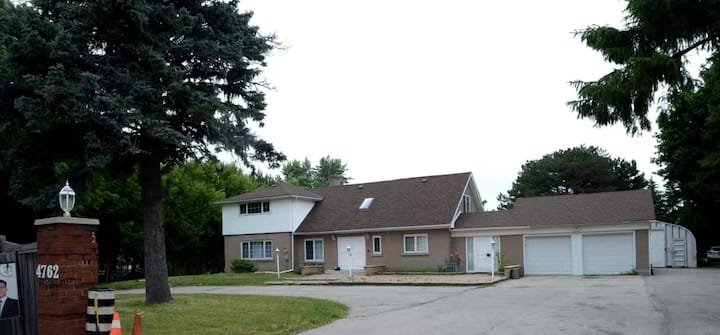 Cozy Spacious House In Markham 7 Beds 4 Bathrooms - Markham