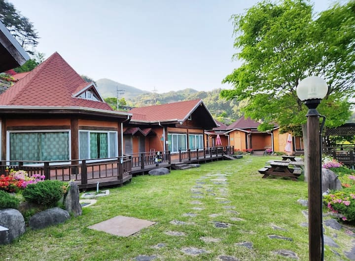 지리산 벽소령계곡옆 브라우니펜션 벽소령203호 - South Korea