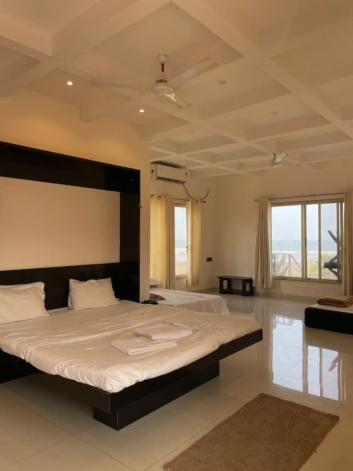 Beach-facing Guest House In Dapoli, Pet Friendly - Dapoli