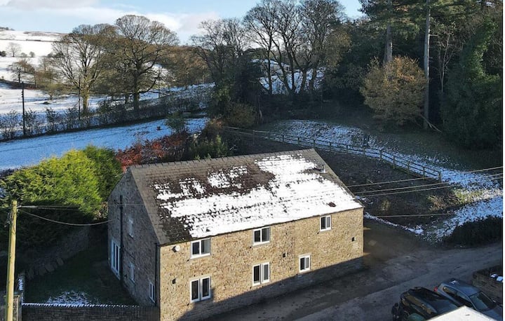 Entire House In Rural Location - イギリス マックルズフィールド