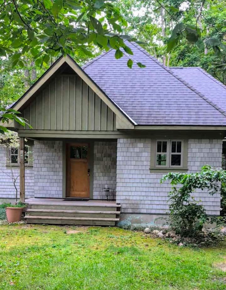 Hemlock House - Harbor Springs, MI