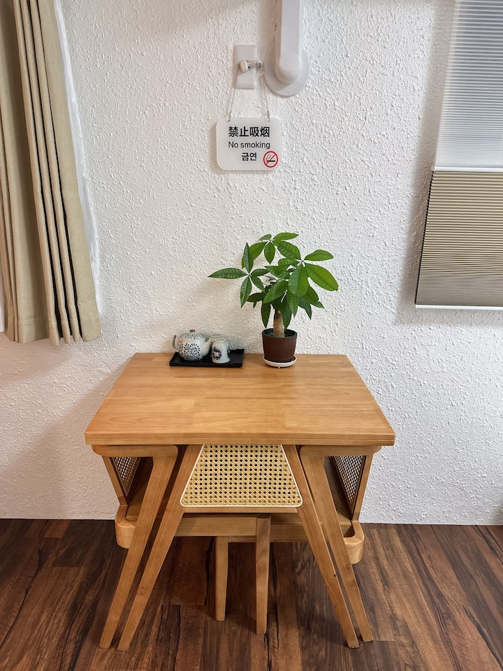 #03-4【勝hotel】双人大床房/免费wi-fi/地铁1分/大阪心斋桥/难波/新今宫/天王寺 - Osaka, Japan