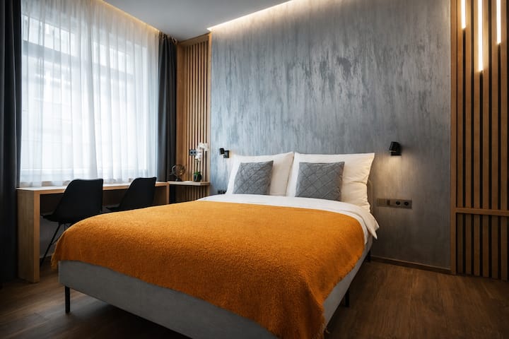 Luxury Apartment By Wenceslas Sqr | Ac | Smart Tv - Prague