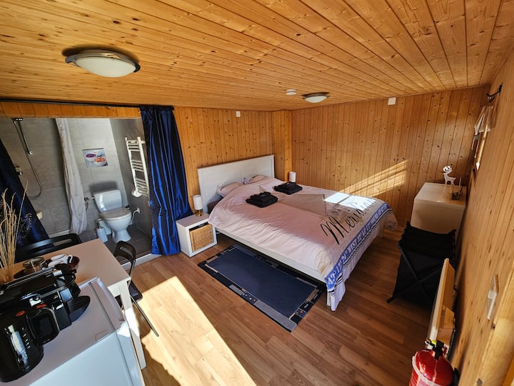 Cosy Chambre Indépendante Dans Un Chalet - Montreux