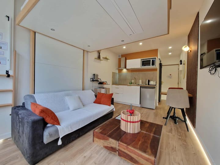 La Bulle Suspendue, Avenue De Champagne - Épernay