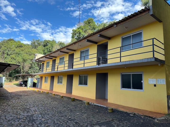 Apto 60 Térreo 4p Solteiro Cozinha&garagem - Pato Branco