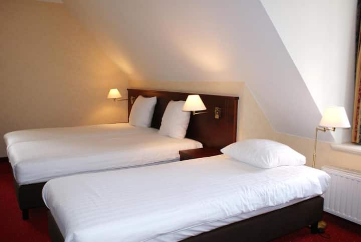 2 Boutique Units In Sluis - Free Parking - Knokke-Heist