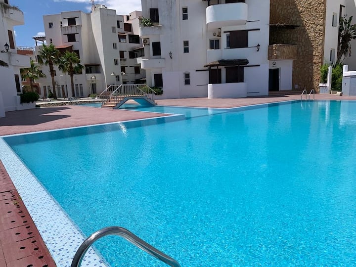 Joli Appartement Avec Piscine - Martil