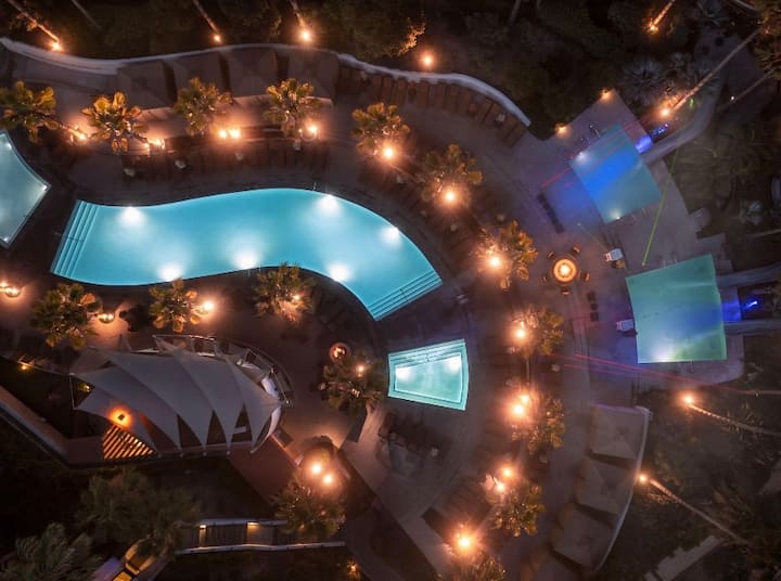 Hb Luxury Combination Of 2 Units Ocean View - Huntington Beach, CA