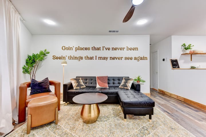 Downtown Gem | Independence Bungalow @ Beer Ranch - Wimberley, TX