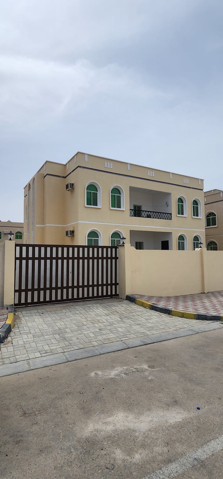 Hasik Beachfront Apartments - Sea View - Oman