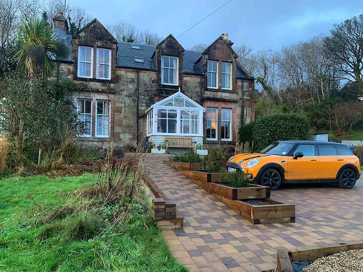 Historic, Island Villa Haven With Sea View - Brodick