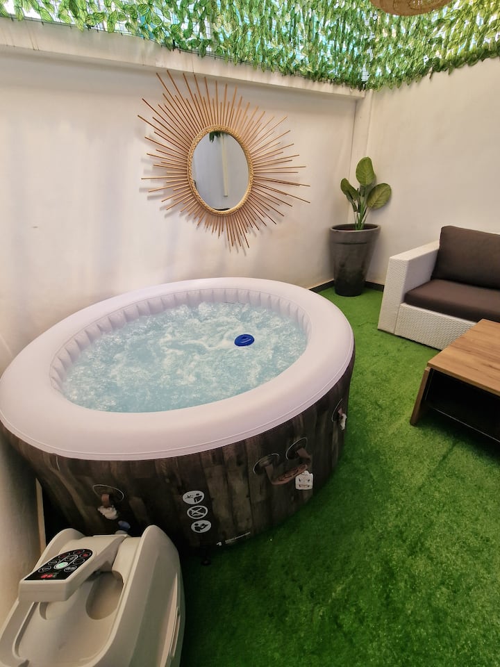 Suite Design Avec Jacuzzi Privatif Et Gym - Casablanca