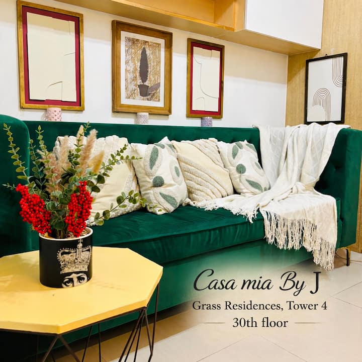 Cozy 1br, Karaoke, Massager, Sm North Grass T4 - Quezon City