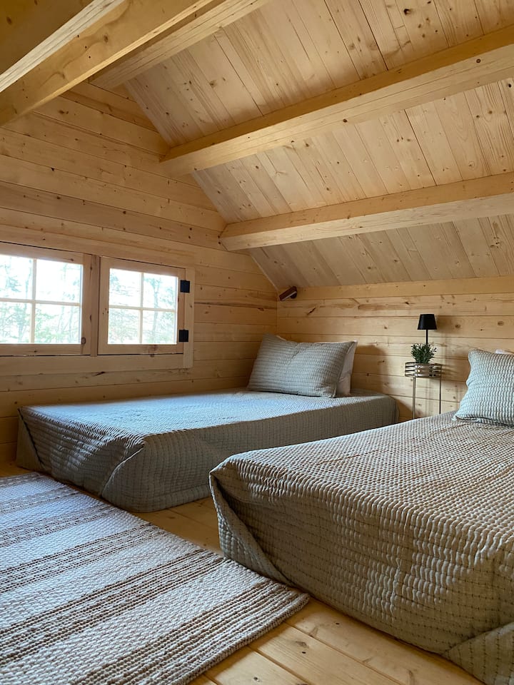 Back Country Hideaway - Petawawa