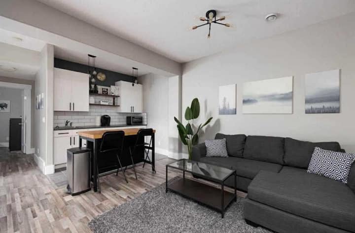 Luxury Basement Suite - Fort McMurray