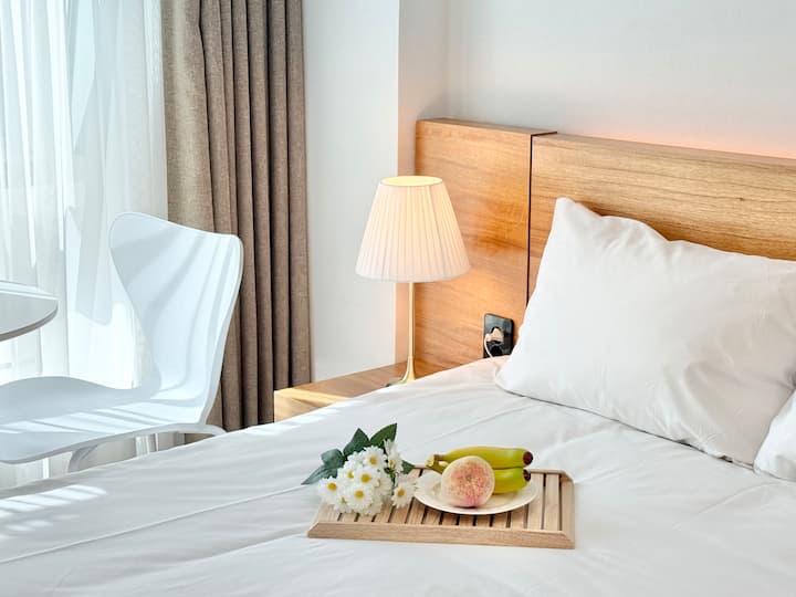 0.속초해변·청초호 산책·야경｜ 속초 도보여행｜넷플·취사·세탁·무료주차｜4인 - Sokcho-si