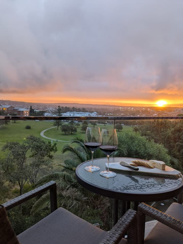 Scenic Stay On The Hill - Wickham