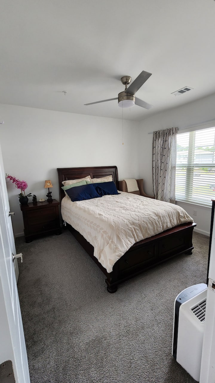 Quiet Apartment Room And Bath - Daphne, AL