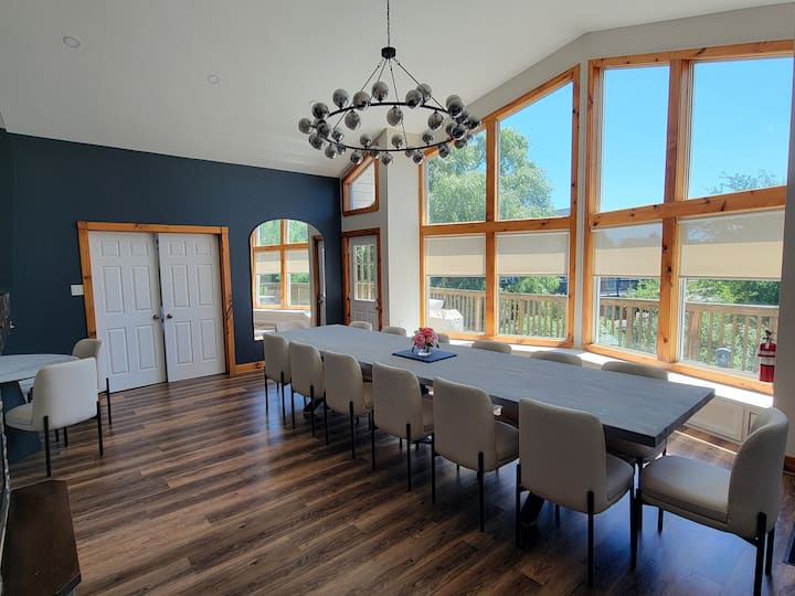 Large Chalet Hideaway • Hottub/swimspa •  Sauna - The Blue Mountains