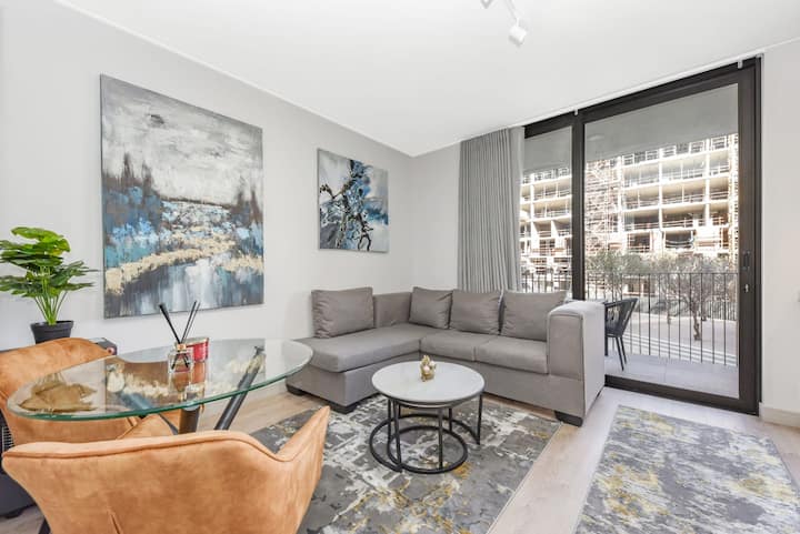 One Rosebank, 1-bedroom Luxury Retreat - Johannesburg
