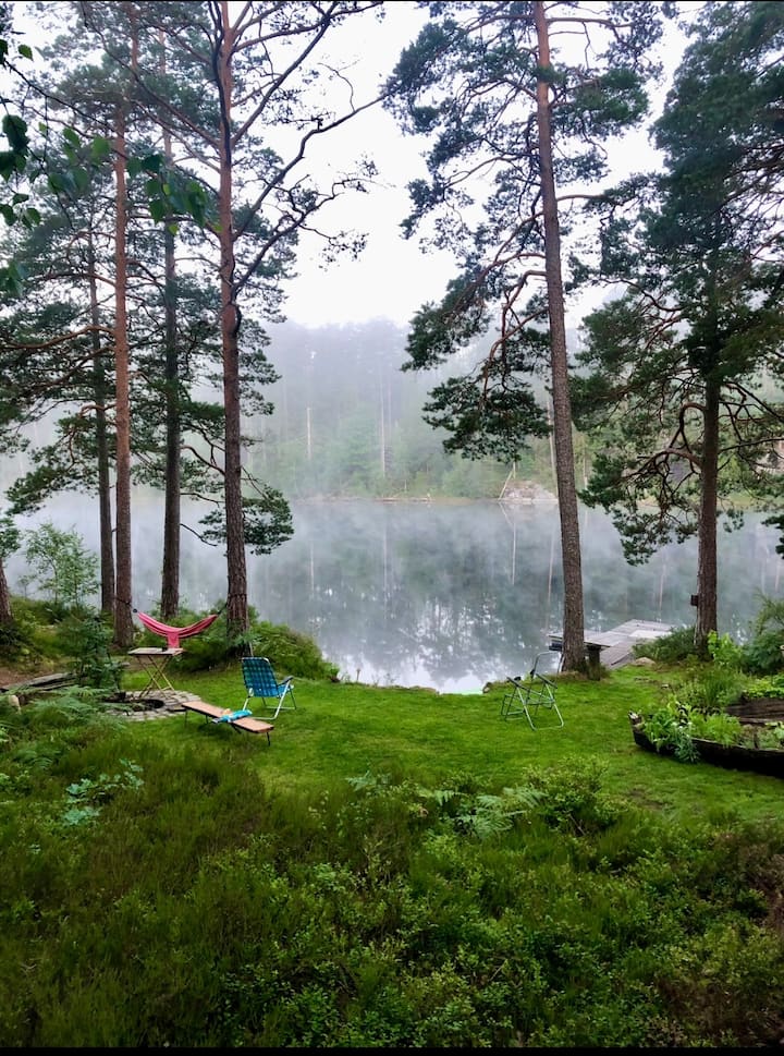 Forest Cabin By Private Lake – Stillness & Fire - Lilla Edet