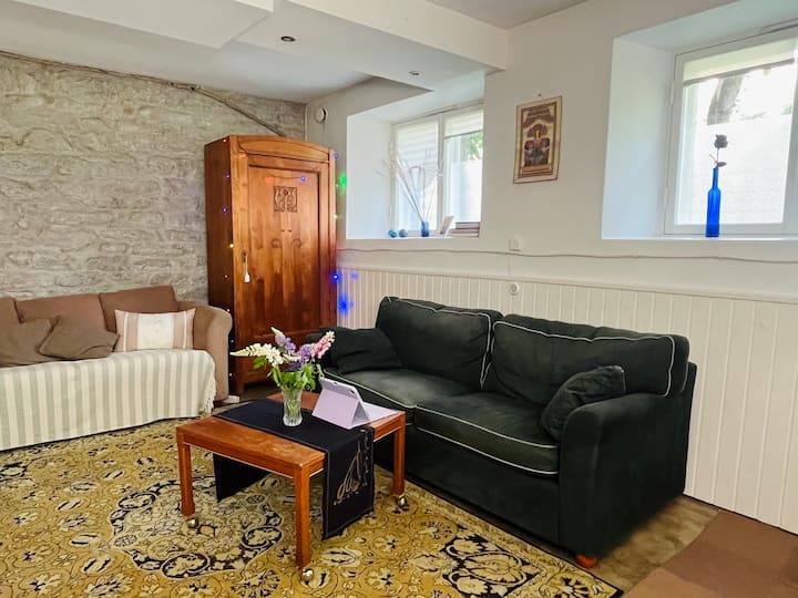 Cozy & Unique 2 Room Apartment In Kadriorg - Tallinn