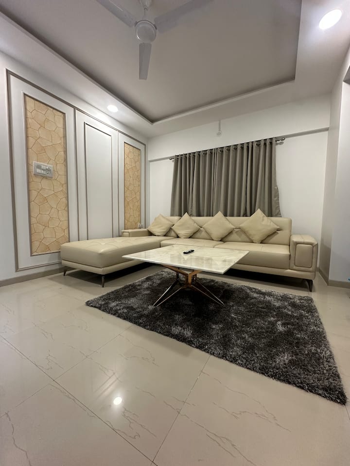 Luxurious And Classy 2 Bhk Near Balewadi High St - Pune