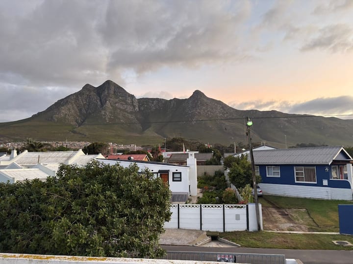 Skipskop Op Kleinmond - Kleinmond