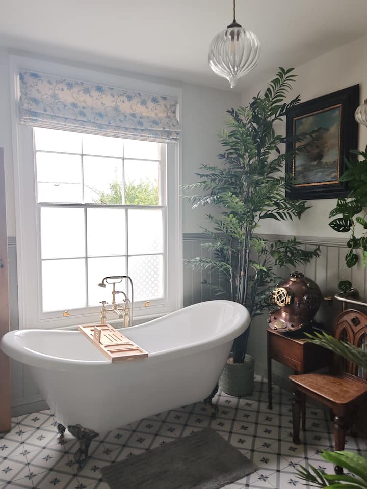 Stay In Style In Georgian Home - Hereford