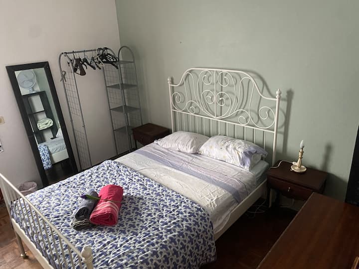 Quarto 2 C/ Wc Partilhada - Porches