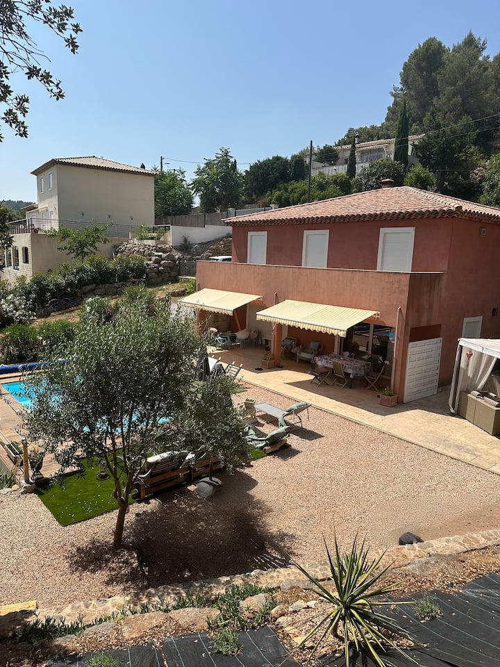 Villa Vue Dégagée Au Calme - Taradeau