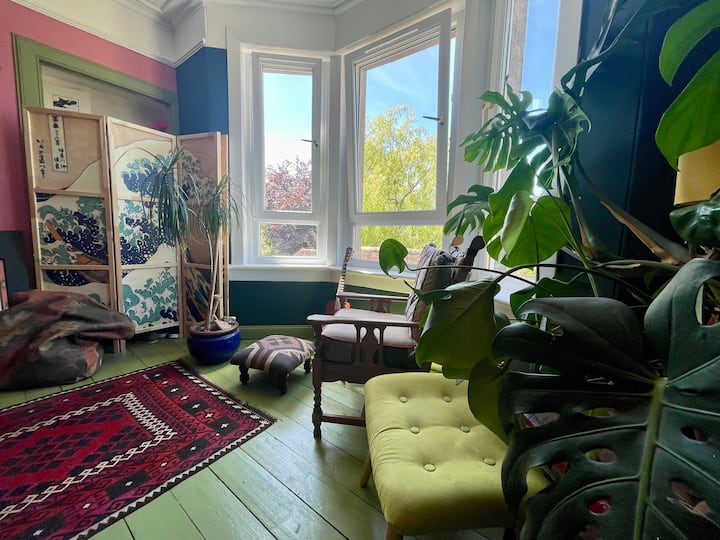 Colourful Seaside Retreat - Lower Largo