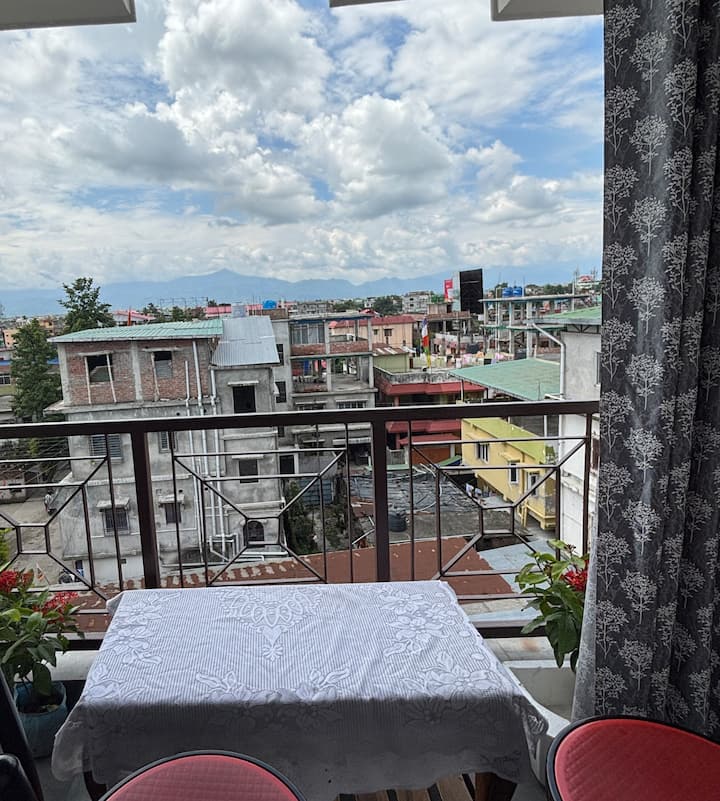 The Secret Spot With Netflix, Ac & Private Balcony - Siliguri