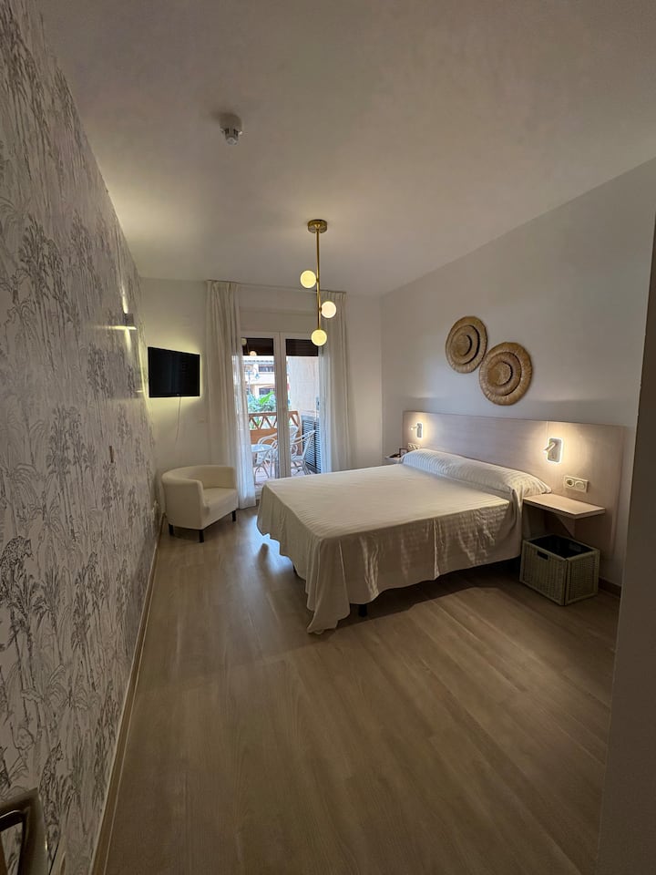 Elegante Apartamento En Primera Línea De Playa - El Ejido