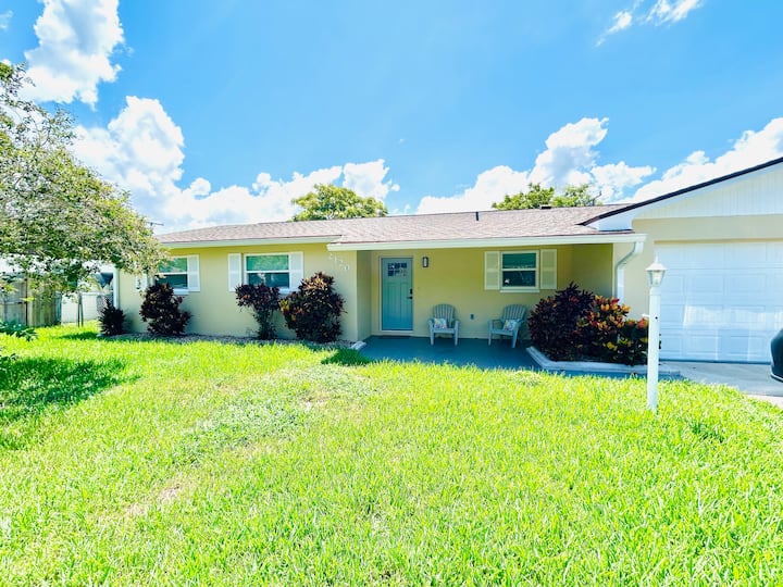 Sunny Getaway In South Daytona - Ponce Inlet, FL