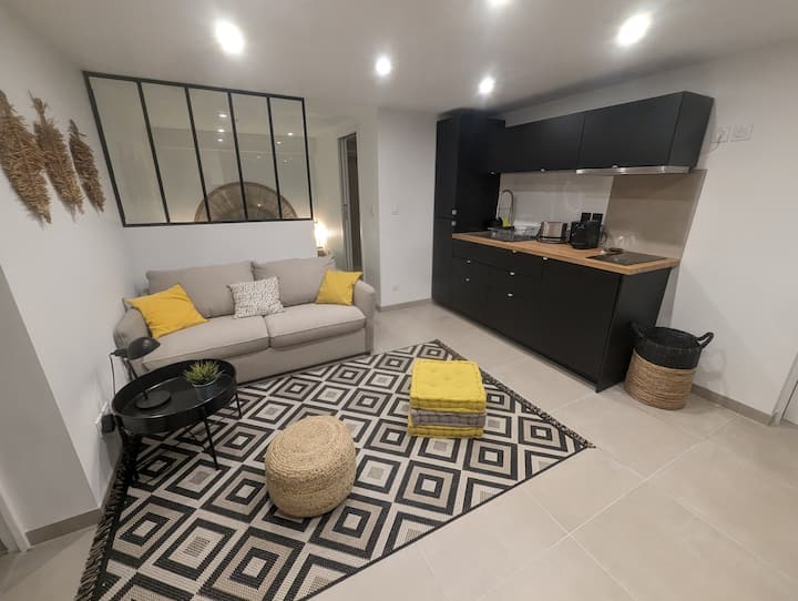 Appartement Parking Terrasse - La Fare-les-Oliviers