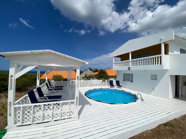 New: 5 Bedroom Villa With Pool! - 퀴라소