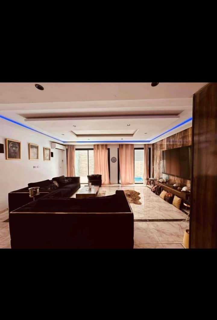 Villa Haut Standing Avec Piscine - Sousse