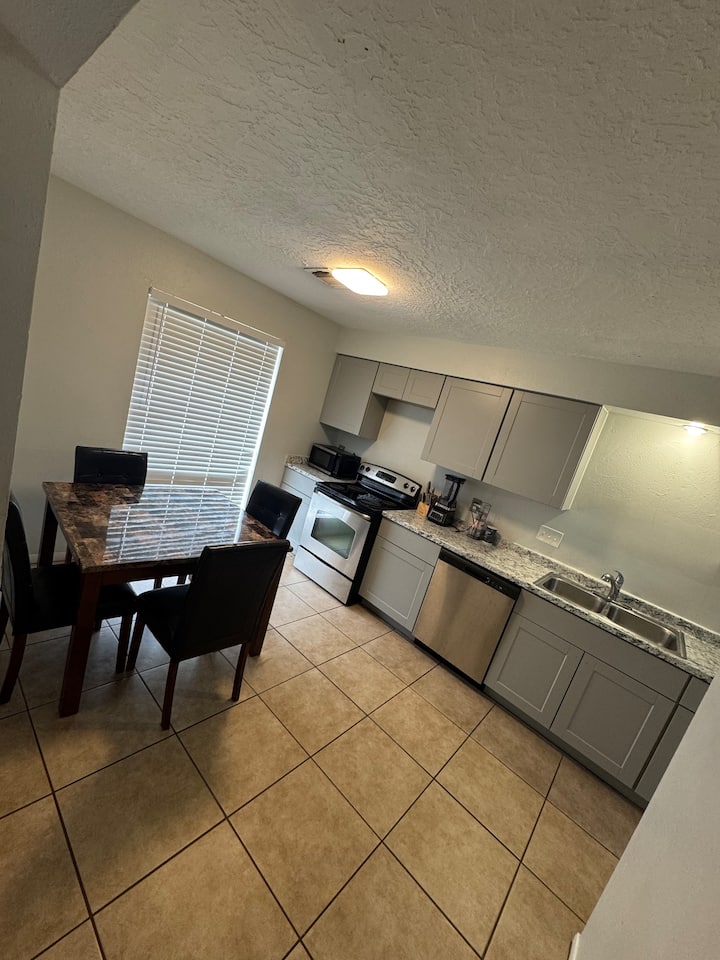 House Ready To Stay - Houston George Bush Airport (IAH)