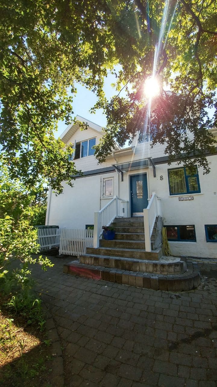A Large Unique Room/ Great Location - Reykjavik