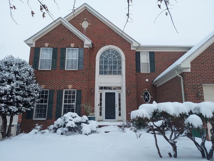Home In Leesburg - Leesburg, VA