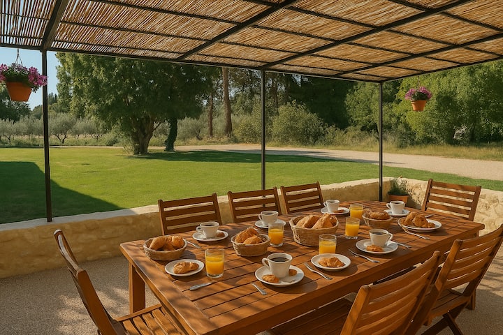 Le Mas Du Jas De La Cascade - Cavaillon