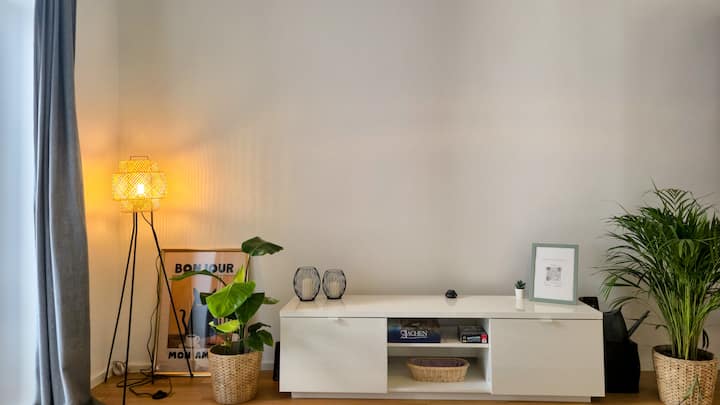 Moderne Wohnung Mit Altbaucharme - Aachen
