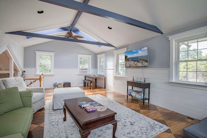 Short Walk To Beach, Sleeps 12, Dog Friendly - Scituate, MA