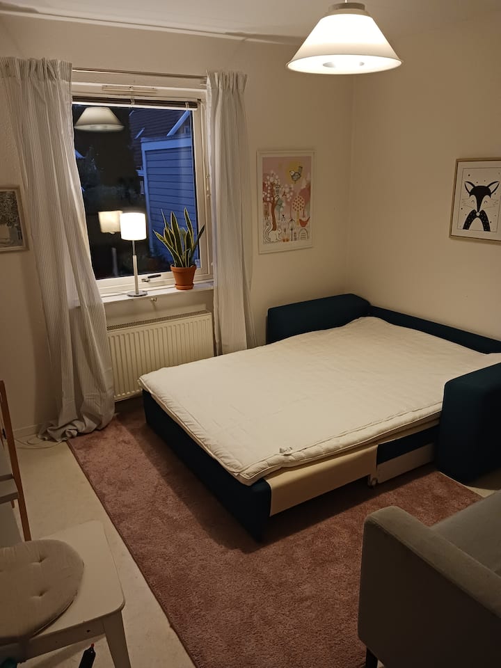 Charmigt Hus Med Många Bäddar - Staffanstorp